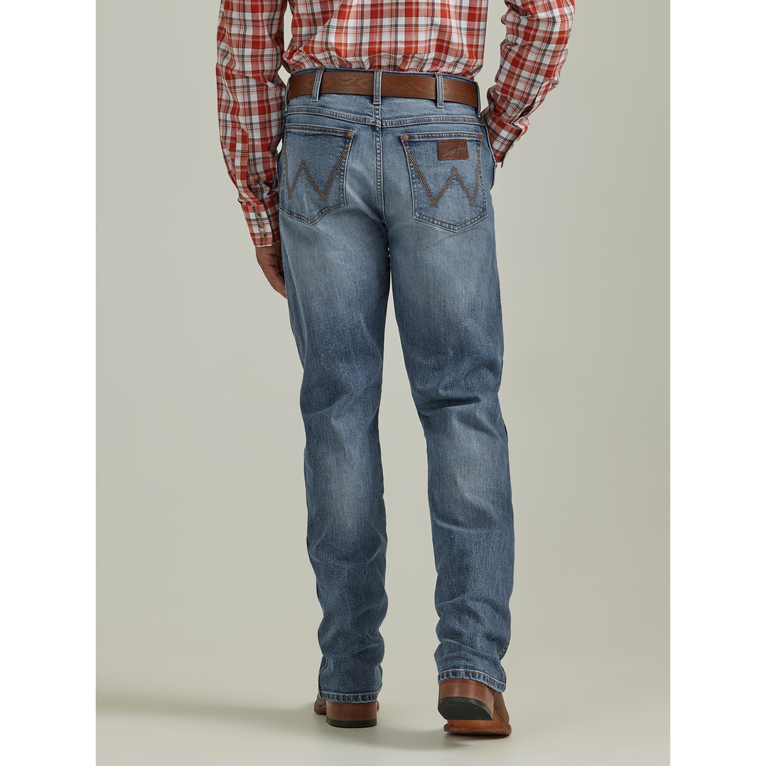 Wrangler Men's Retro Slim Bootcut Jean – West 20 Saddle Co.